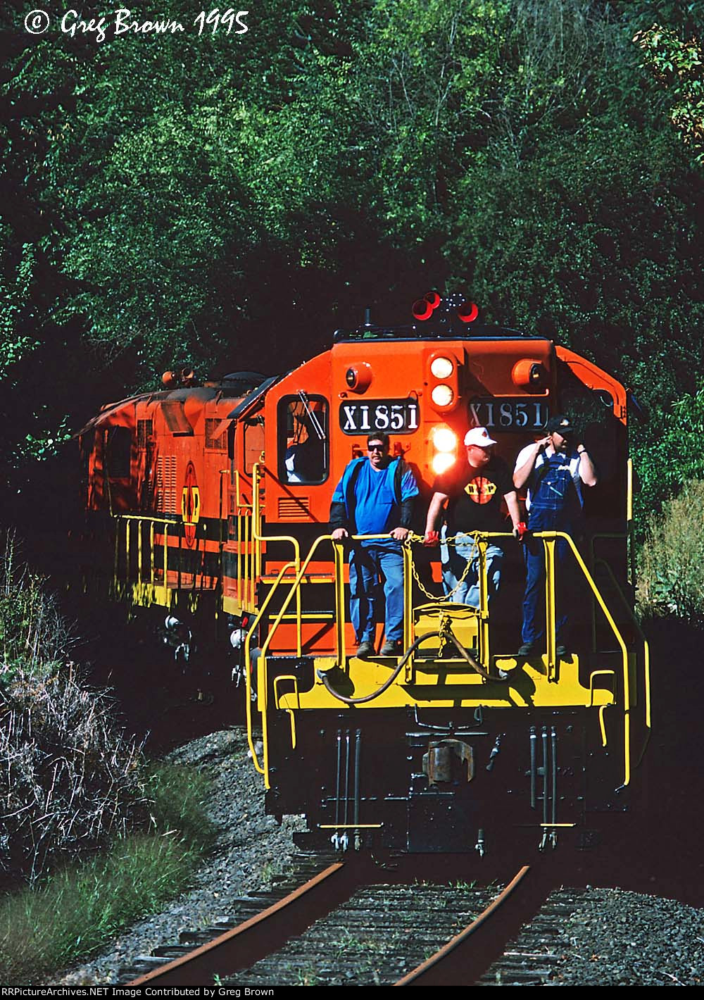 PNWR 1851 enters Sherwood